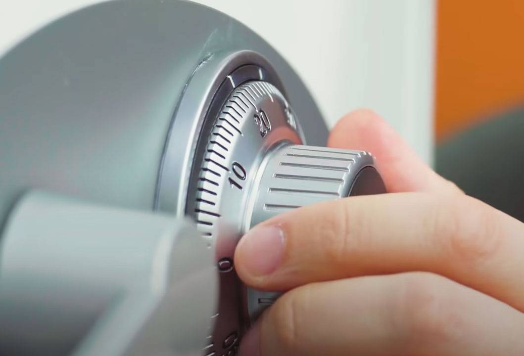 Safe Opening Desert Hot Springs | Safe Cracking Service | Commercial ...